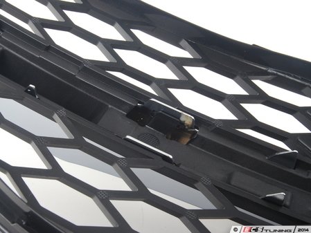 Genuine Volkswagen Audi - 4G8807682E9B9 - GRILLE (4G8 807 682 E 9B9)