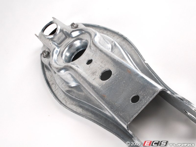 Genuine BMW - 33326772899 - Rear Lower Control Arm (33-32-6-772-899)