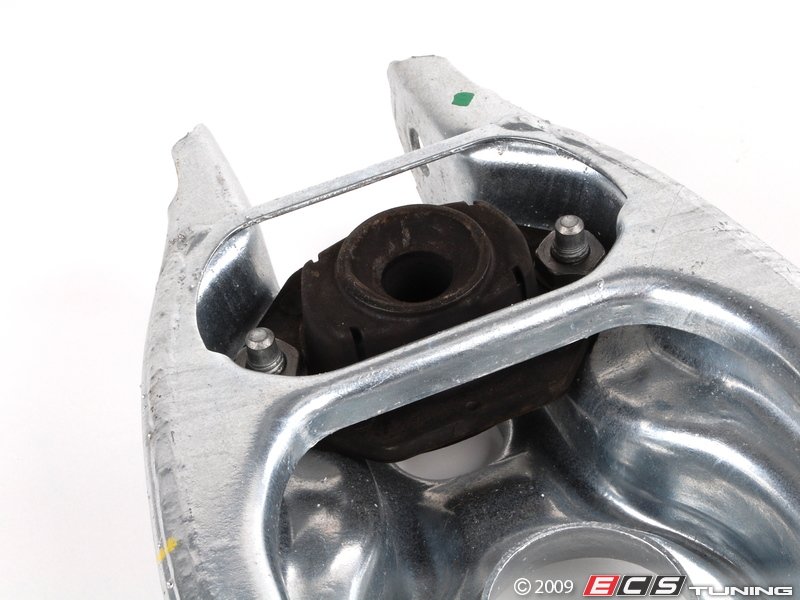 Genuine BMW - 33326772899 - Rear Lower Control Arm (33-32-6-772-899)