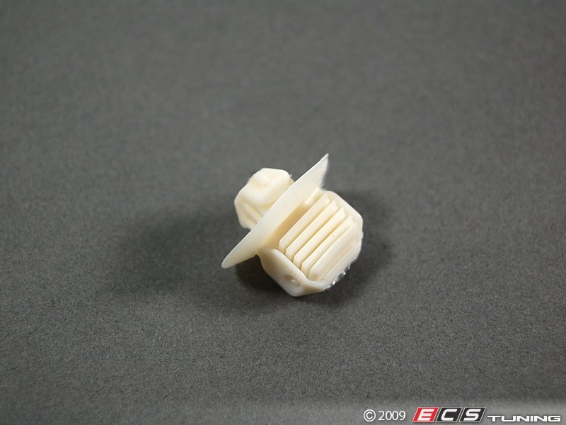 Genuine Volkswagen Audi - 6N0867276 - Trim Panel Clip - Priced Each ...