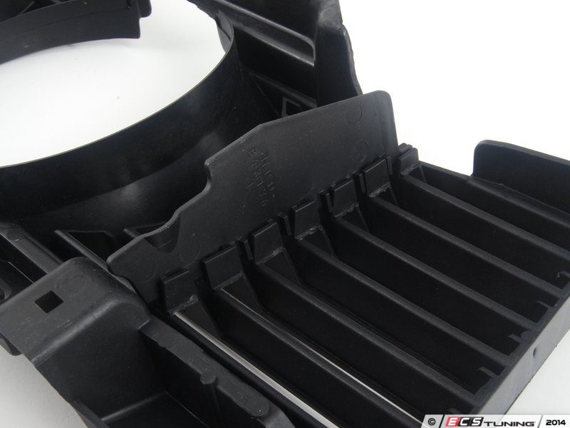 Genuine BMW - 51131944137 - E34 Grille (Narrow Kidney) (51-13-1-944-137)