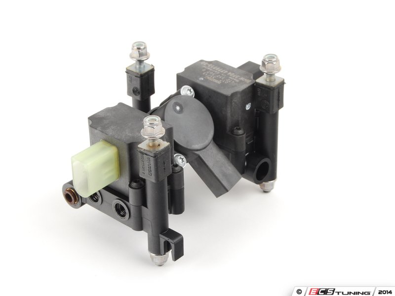 Genuine BMW - 37246779713 - Solenoid Valve Unit For Air Suspension (37 ...