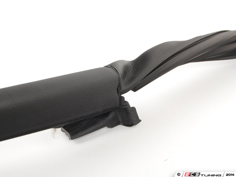 Genuine Volkswagen Audi - 8E0837912M - Front Outer Door Seal - Right ...