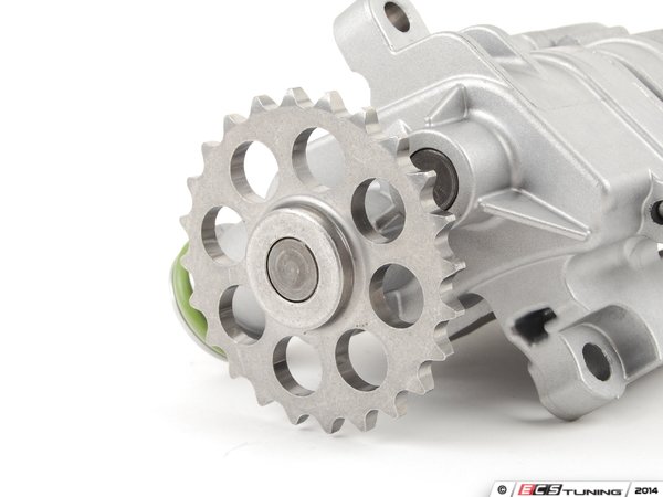 Genuine Mercedes Benz - 1371800801 - OIL PUMP