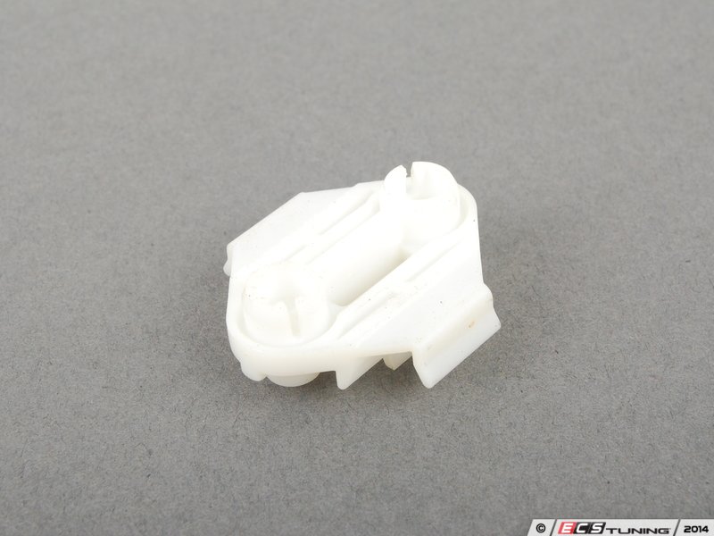 Genuine Mercedes Benz - 0079887678 - CLIP