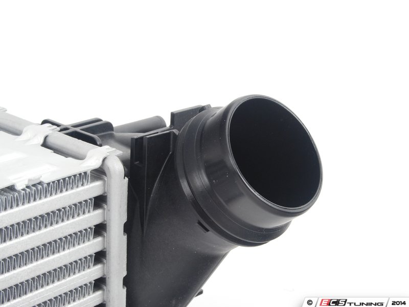 Genuine BMW - 17117618768 - Intercooler (17-11-7-618-768)