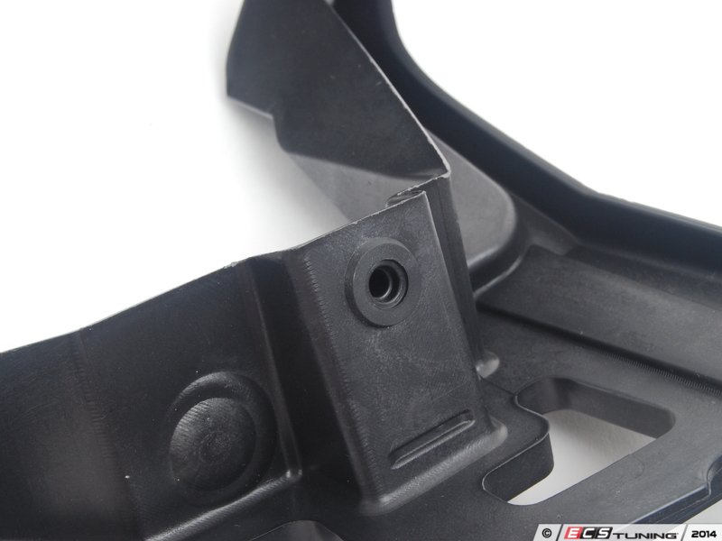 Genuine Volkswagen Audi - 5K0807724B - Front Bumper Guide - Right (5K0 ...