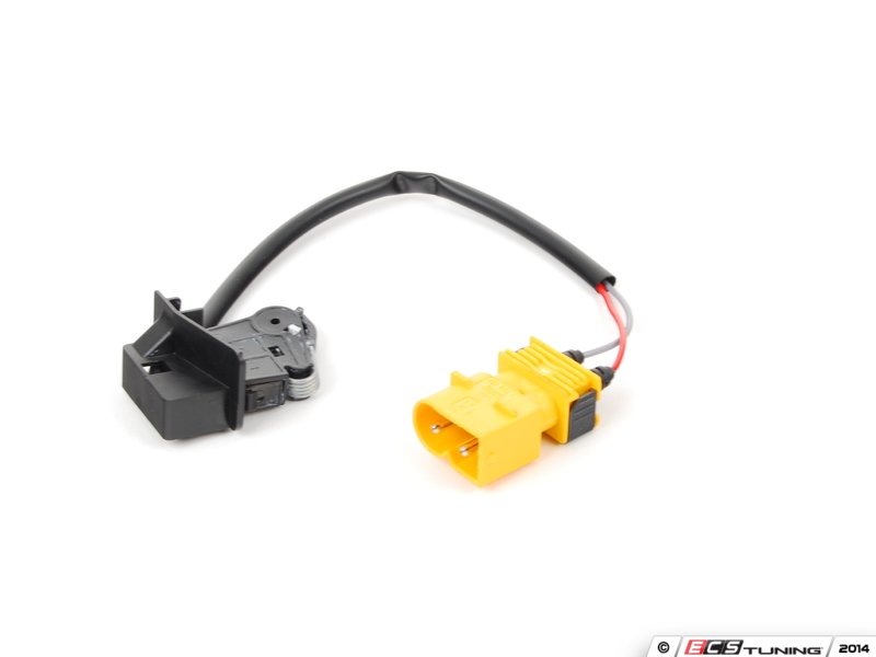 Genuine BMW - 51218208423 - E36 Z3 Door Lock Microswitch (51-21-8-208-423)