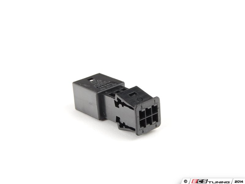 Genuine Volkswagen Audi - 8E0971834 - 6-pin connector housing - priced ...