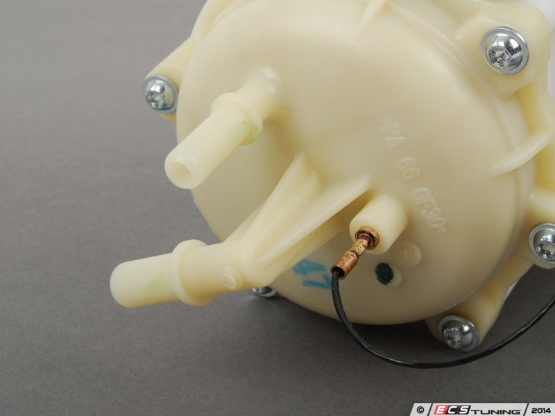 Genuine Volkswagen Audi - 7L8919679 - Fuel Filter with flange (7L8 919 679)