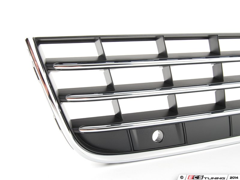 Genuine Volkswagen Audi - 7P6853671ERYP - Center grille (7P6 853 671 E RYP)
