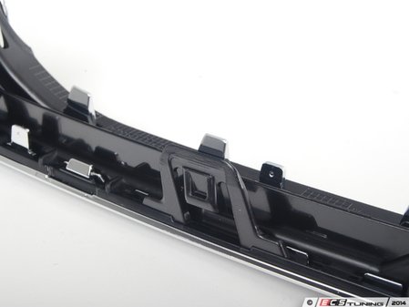 Genuine BMW - 51117279698 - Bumper Grille Trim - right (51-11-7-279-698)