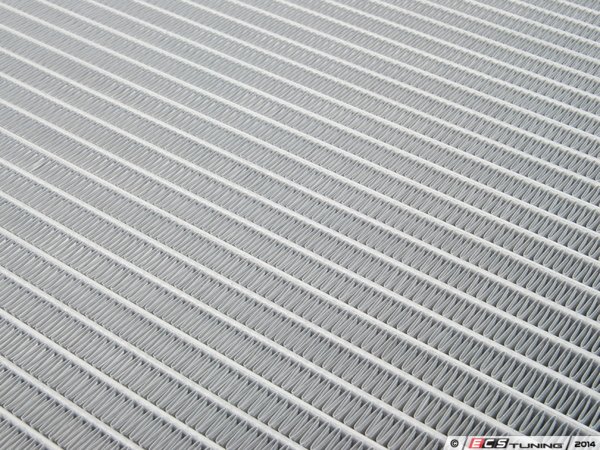 Genuine BMW - 17117576305 - Radiator (17-11-7-576-305)