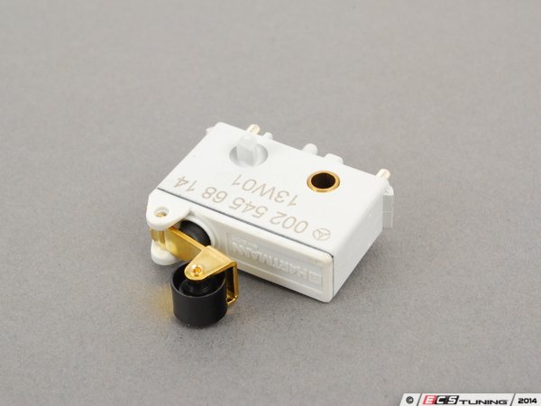 Genuine Mercedes Benz - 0025456814 - Fuel Injection Throttle Micro Switch
