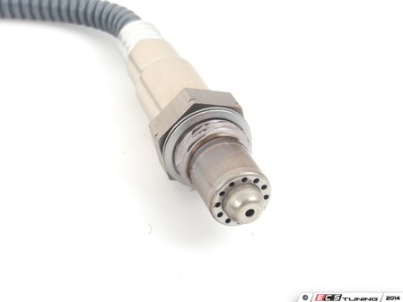 Genuine BMW - 11787589121 - Oxygen Sensor - Front (11-78-7-589-121)