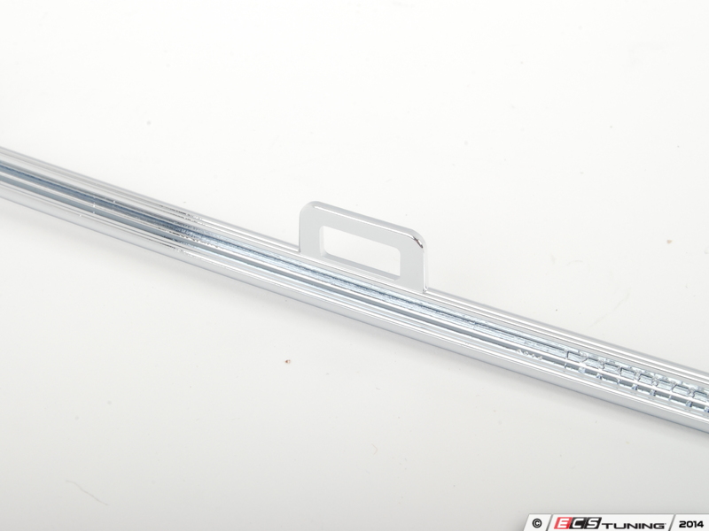 Genuine Volkswagen Audi - 5C6853101A2ZZ - Center Grille Trim - Chrome ...