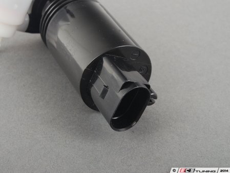 Genuine Mercedes Benz - 1648690421 - Windshield Washer Pump