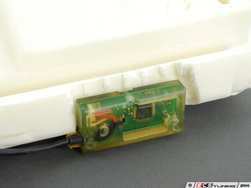 Genuine BMW - 52109142354 - Front Seat Cushion - Right (52-10-9-142-354)