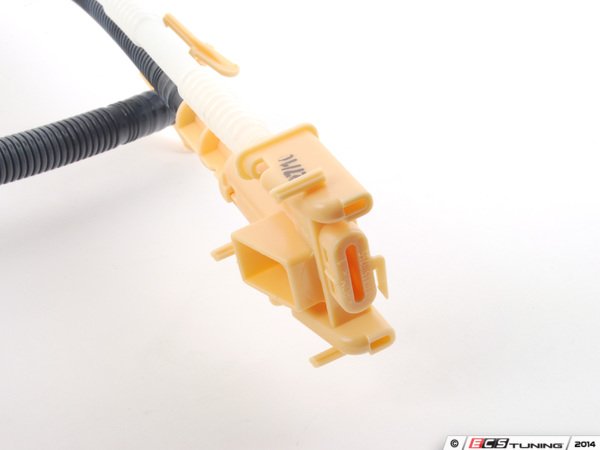 Genuine Volkswagen Audi - 7L6919715B - Suction pump - left (7L6 919 715 B)