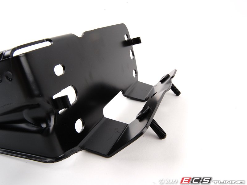 Genuine BMW - 51647154546 - Front Bumper Carrier Bracket - Right (51-64 ...