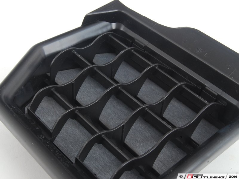 Genuine Volkswagen Audi - 1K0819465B - Vent Trim - left (1K0 819 465 B)