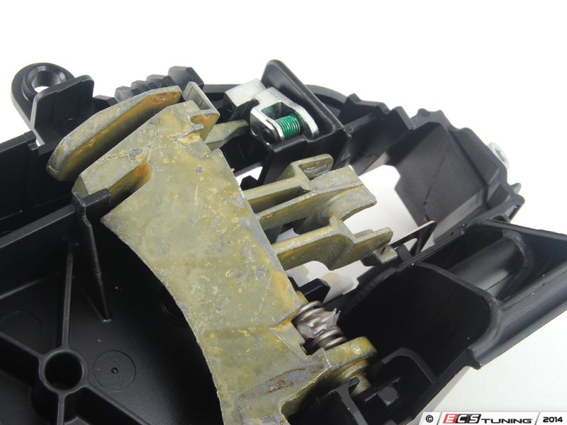 Genuine BMW - 51217137053 - Outside door handle carrier - Left (51-21-7 ...