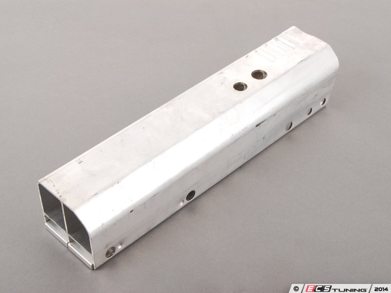 Genuine Volkswagen Audi - 8K0807332A - Rear Impact Beam Bracket - Right ...