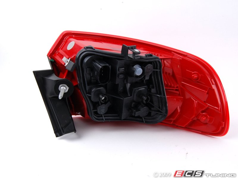Genuine Volkswagen Audi - 8P4945096E - Outer Tail Light - Right Side ...