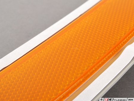 Genuine BMW - 63147274433 - Front Bumper Reflector - Set (63-14-7-274-433)