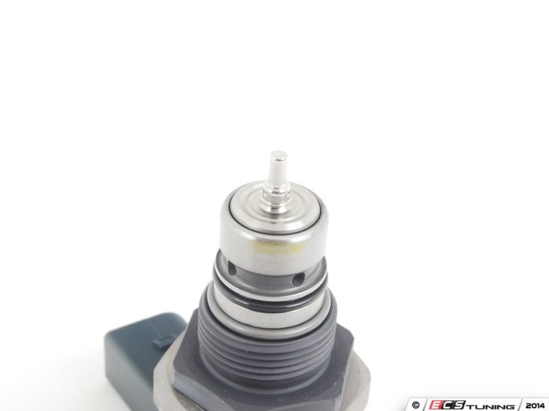 Genuine BMW - 13537801992 - Fuel pressure vavle (13-53-7-801-992)