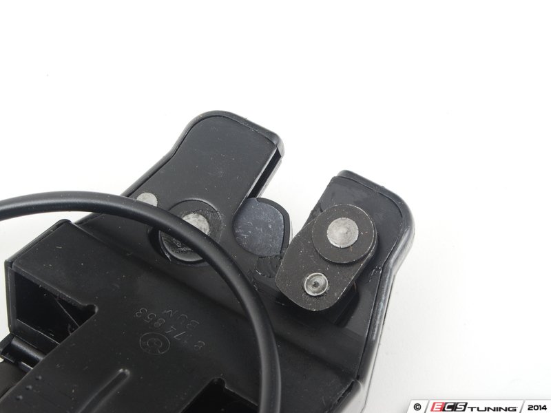 Genuine BMW - 51248174853 - E38 Trunk Lock (51-24-8-174-853)