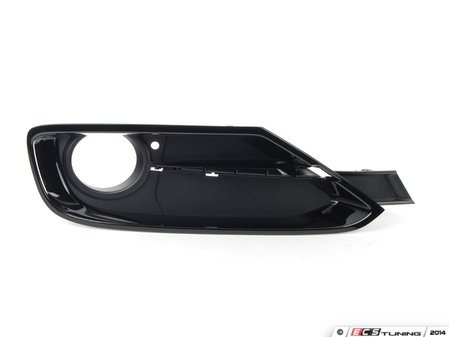 Genuine BMW - 51117300738 - Bumper Grille - Right (51-11-7-300-738)
