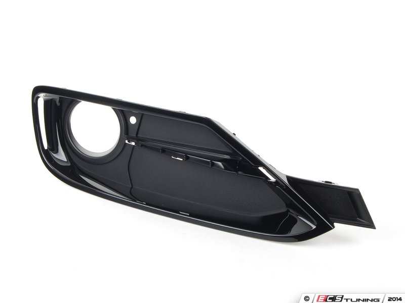 Genuine BMW - 51117300738 - Bumper Grille - Right (51-11-7-300-738)