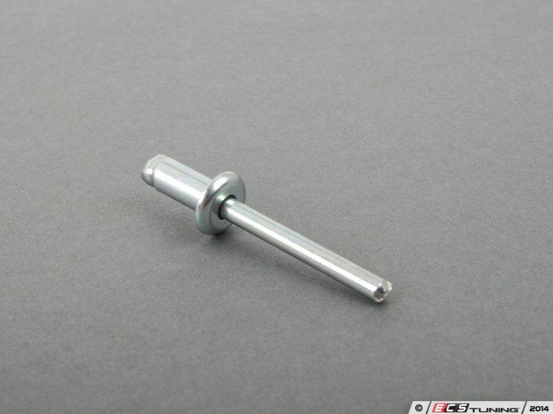 Genuine Mercedes Benz - 0039909697 - BLIND RIVET
