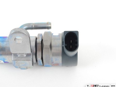 Genuine Mercedes Benz - 6420703495 - FUEL DISTRIB