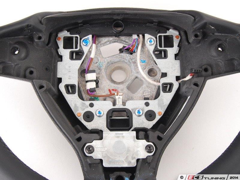 Genuine BMW - 32336790891 - Sport Steering wheel (32-33-6-790-891)