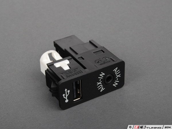 Genuine BMW - 84109229247 - USB/Auxiliary input Socket (84-10-9-229-247)