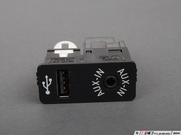 Genuine BMW - 84109229247 - USB/Auxiliary input Socket (84-10-9-229-247)