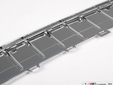 Genuine Volkswagen Audi - 7P6807787A2ZZ - Rear Bumper Protection Plate ...