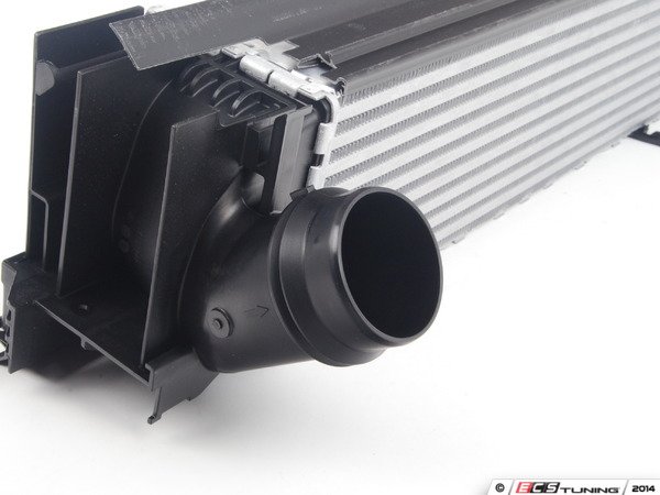 Genuine BMW - 17517618809 - Intercooler (17-51-7-618-809)