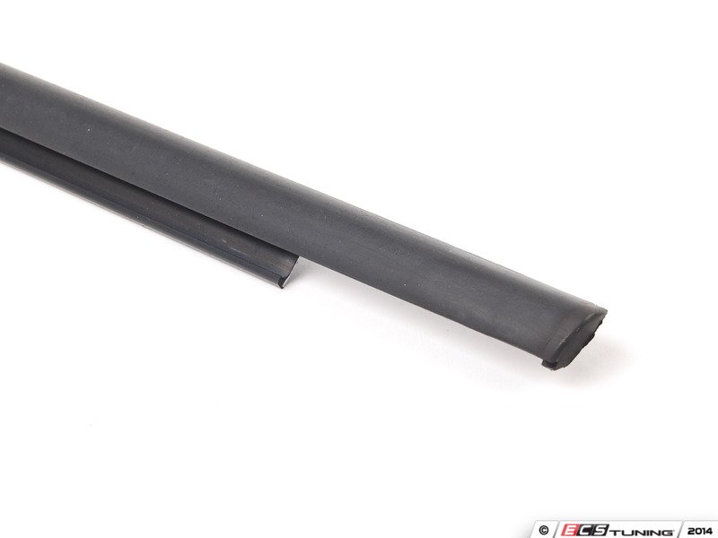 Genuine Volkswagen Audi - 5K3837477D5AP - Front Window Slot Seal - Left ...