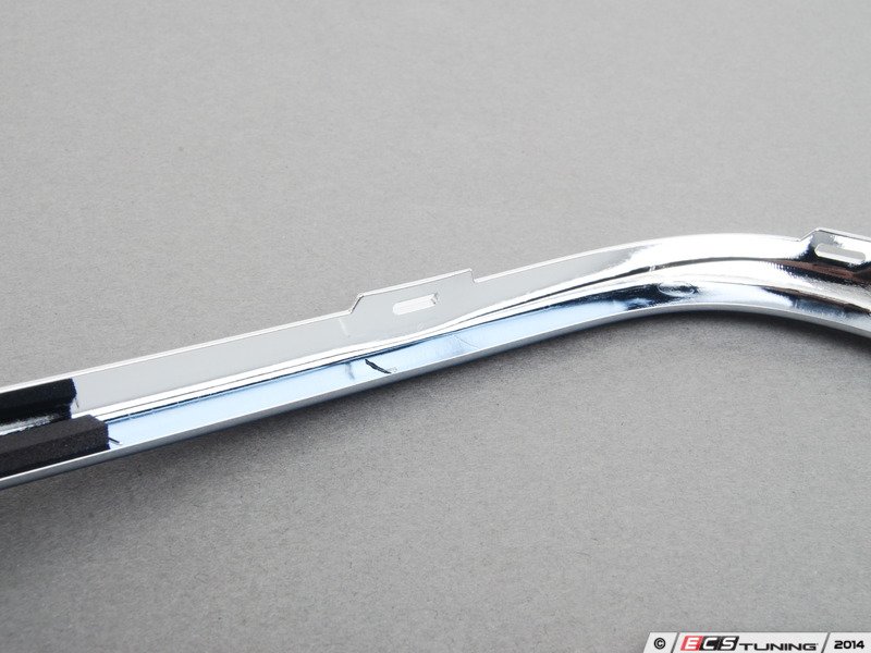 Genuine MINI - 51132752243 - Rear Taillight Chrome Surround - Left (51 ...