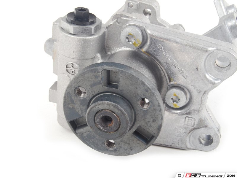Genuine BMW - 32416777321 - Power Steering Pump - Remanufactured (32-41 ...