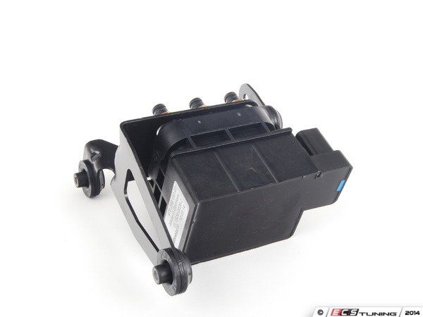 Genuine Porsche - 97035815302 - Valve Block