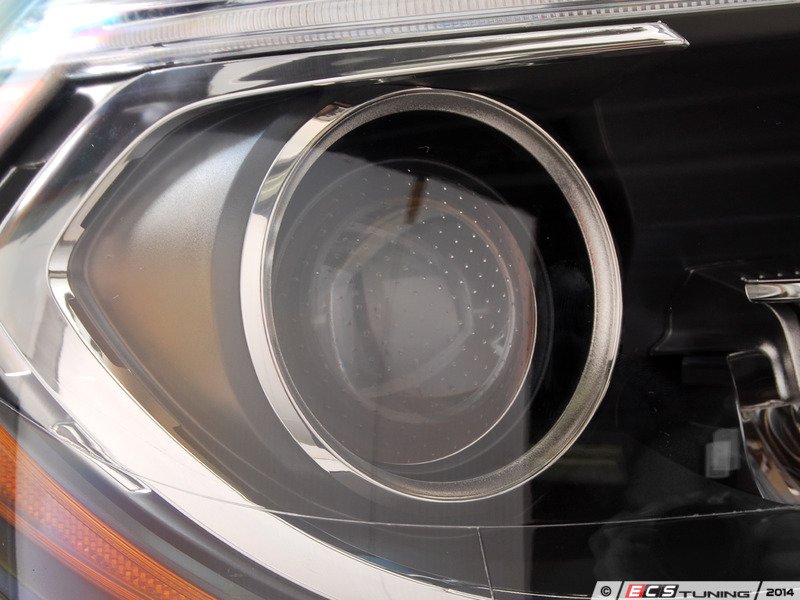 Genuine Mercedes Benz - 1668205861 - HEADLAMP UNI