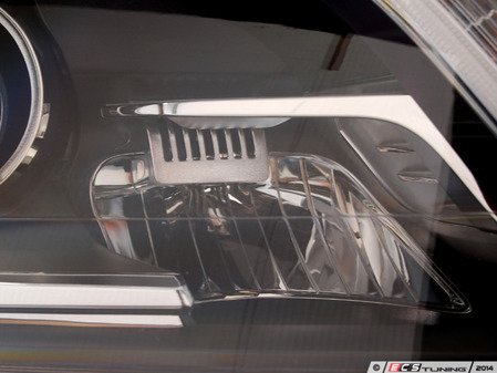 Genuine Mercedes Benz - 1668205861 - HEADLAMP UNI