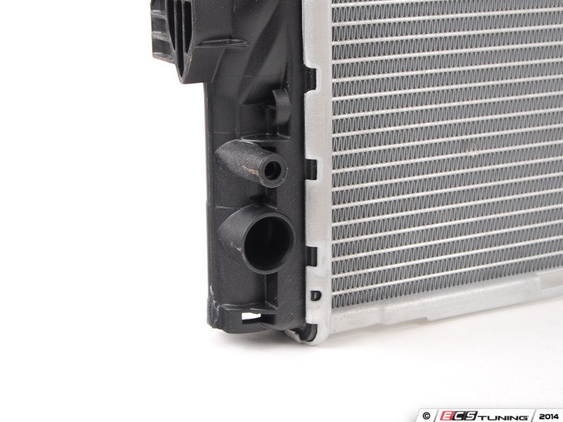 Genuine BMW - 17112283468 - E9X M3 Radiator (17-11-2-283-468)