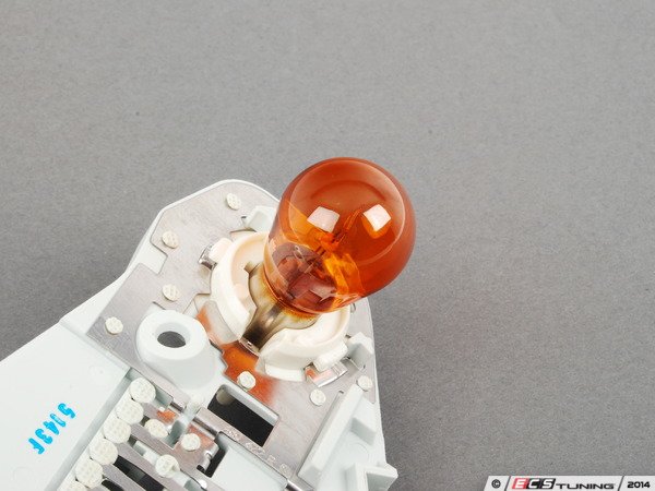 Genuine BMW - 63217178384 - Tail light bulb holder - right (63-21-7-178 ...