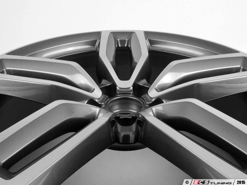 Genuine Volkswagen Audi - 8R0601025AM - 21" V 5-spoke wheel - priced ...