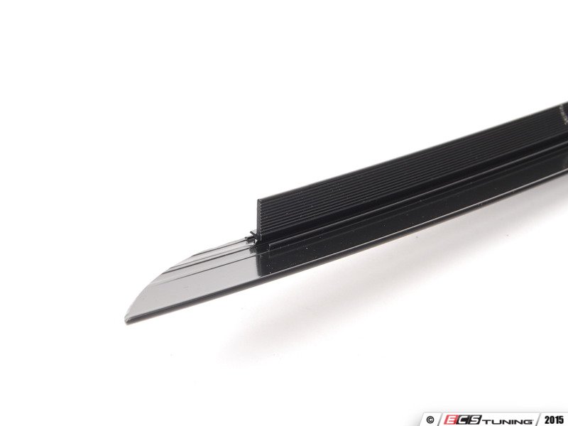 Genuine BMW - 51317250396 - E70 X5 Windshield trim - right (51-31-7-250 ...